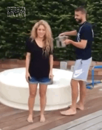 Ice Bucket GIFs - Find & Share on GIPHY