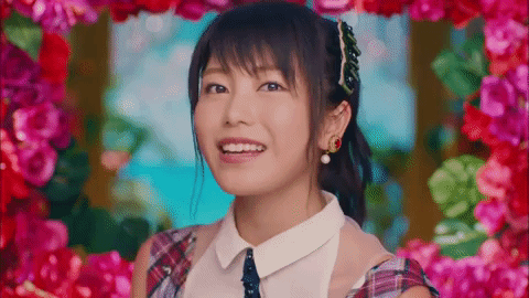 Yokoyama Yui GIFs - Get the best GIF on GIPHY