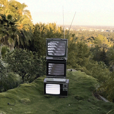 Television Screen GIF by ELMØ - Find & Share on GIPHY