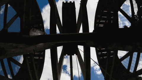 Floating Arm Trebuchet Gif
