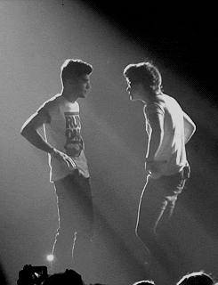Zarry Gif