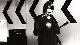 Mic-swinging-hottie GIFs - Get the best GIF on GIPHY