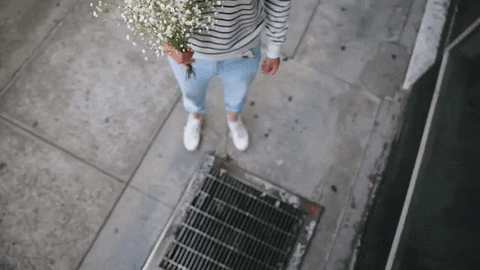 Flowers Gift GIFs - Get the best GIF on GIPHY