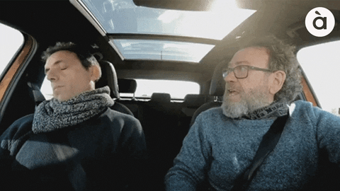 Wake Up Clapping GIF by À Punt Mèdia - Find & Share on GIPHY