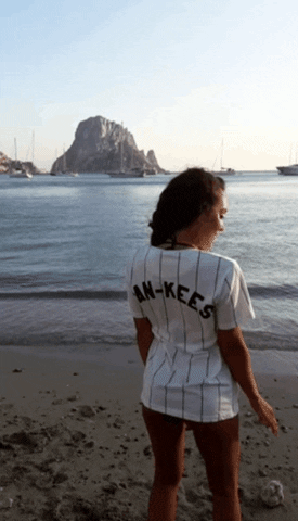 Long-clothing GIFs - Get the best GIF on GIPHY
