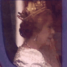Queen Elizabeth I GIFs - Find & Share on GIPHY