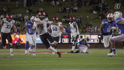 College Football GIF by Cincinnati Bearcats - Find & Share on GIPHY