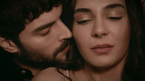 Ebru Sahin Mia GIF by Tüplü Televizyon - Find & Share on GIPHY