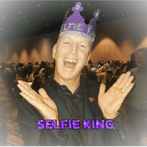 Selfie King GIFs - Get the best GIF on GIPHY
