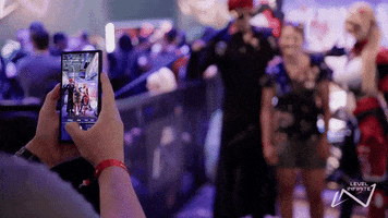 Gamescom GIFs on GIPHY - Be Animated