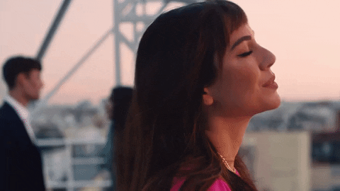 Girl Smile GIF by El Corte Inglés - Find & Share on GIPHY