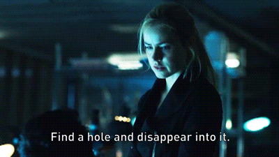 Find-a-hole-and-disappear-into-it GIFs - Get the best GIF on GIPHY