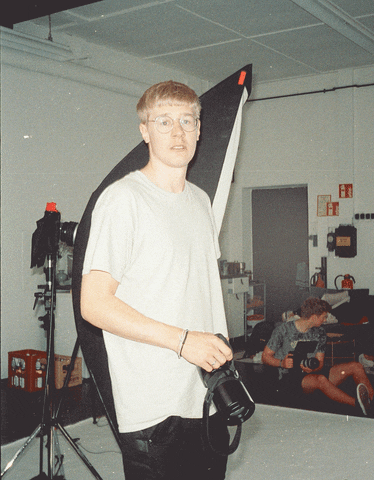 Foto Studio GIFs - Get the best GIF on GIPHY