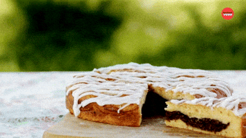 cake GIF by Shaking Food GIFs