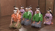 Japanese Bow GIFs - Find & Share on GIPHY