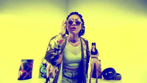 Gak-penting GIFs - Get the best GIF on GIPHY